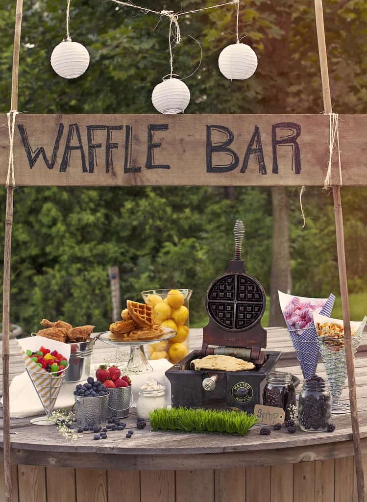 10 Graduation Food Bar Ideas To Impress Your Party Guests