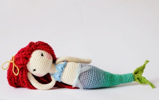 Amigurumi Mermaid Crochet Pattern {She's totally adorable!}