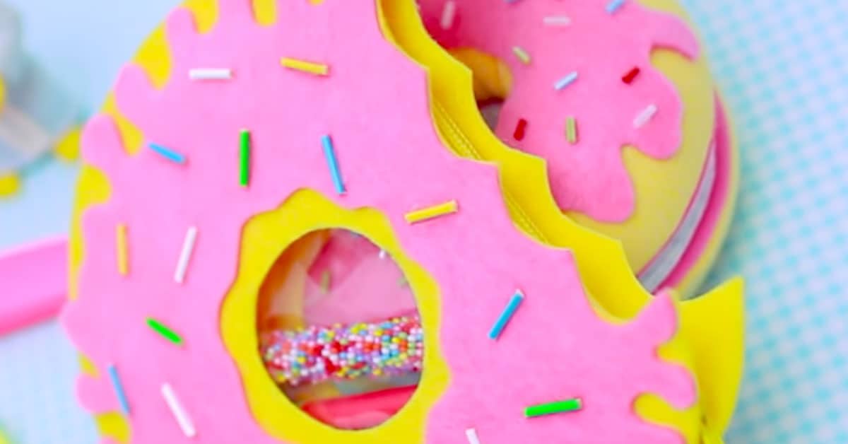 How to Make a Donut Notebook - Video Tutorial