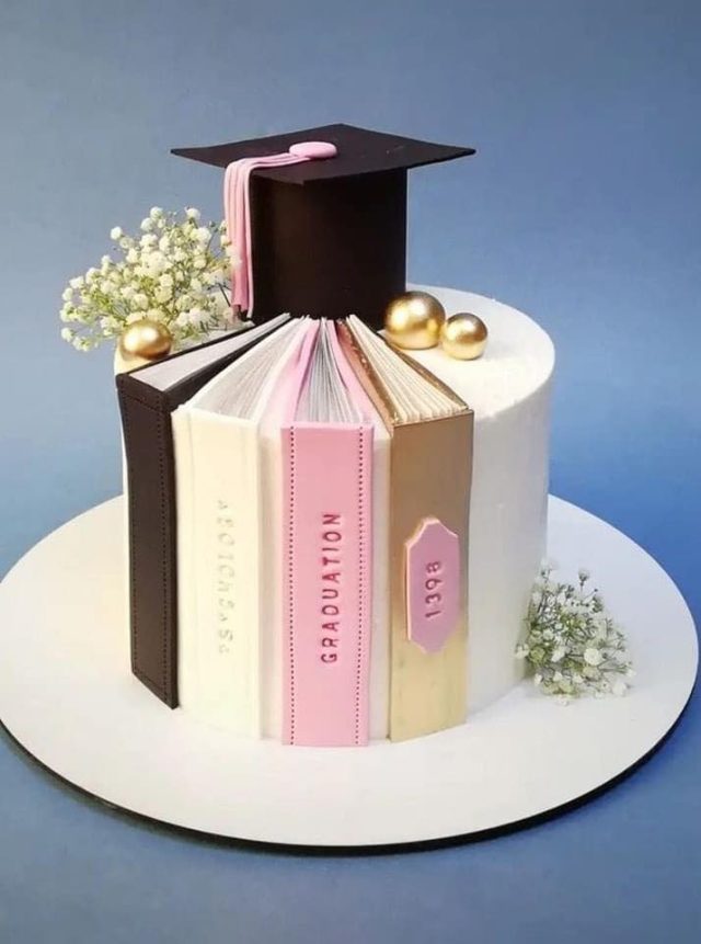 Proud Parent Alert: Graduation Cake Ideas to Celebrate Success!