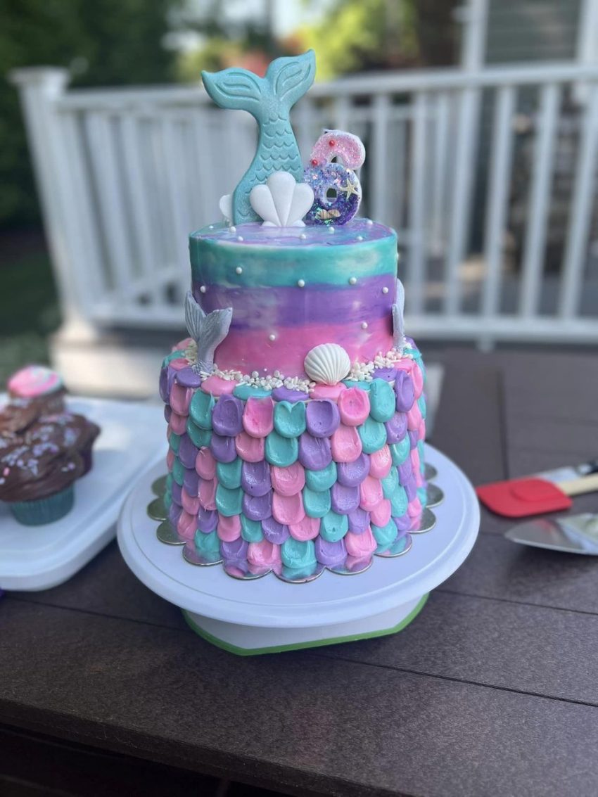 Make Waves with These Magical Mermaid Birthday Cakes