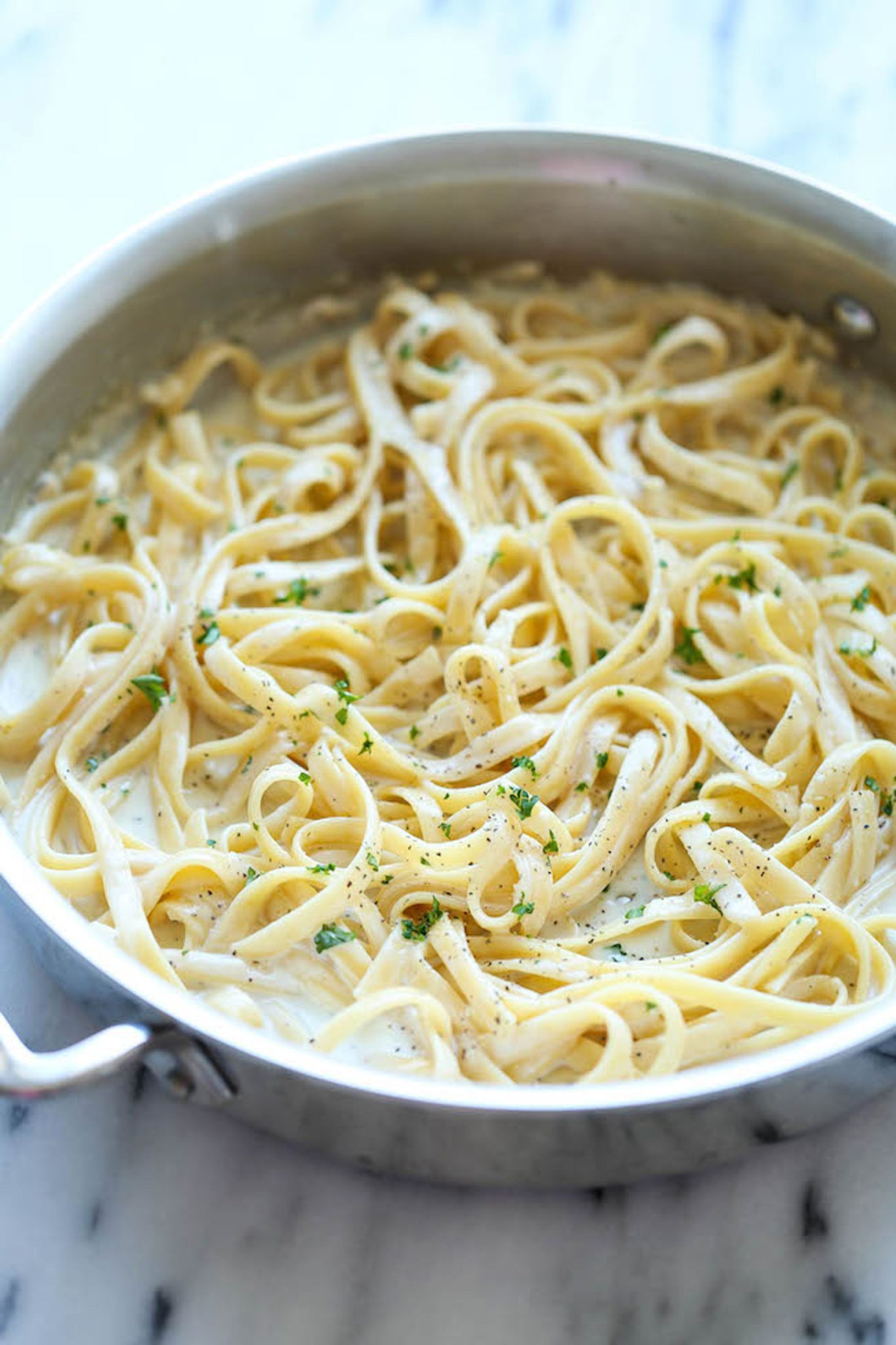 20 Easy One Pot Pasta Recipes - Quick Dishes for Busy Days