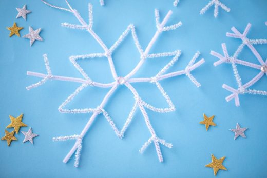 22 Easy Snowflake Crafts for Kids of All Ages to Have Fun With