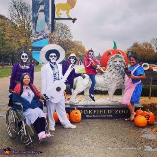 Family Disney Halloween Costumes Inspired By Your Favorite Movies