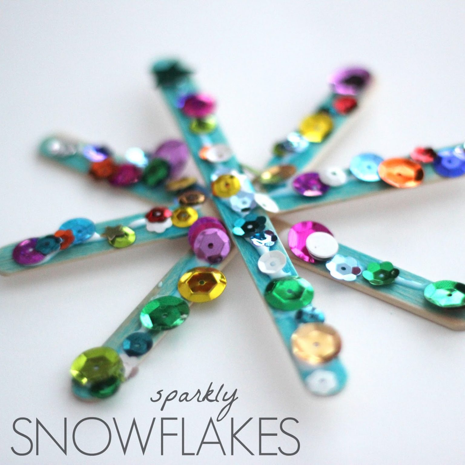22 Easy Snowflake Crafts for Kids of All Ages to Have Fun With